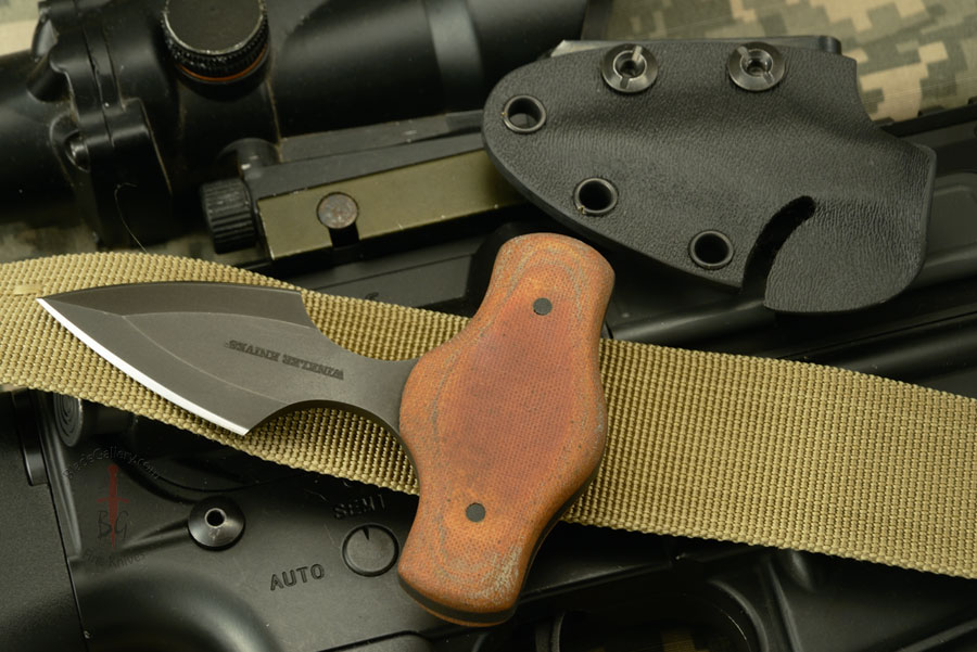 BladeConnection: Practical and Tactical Knives for Daily Carry